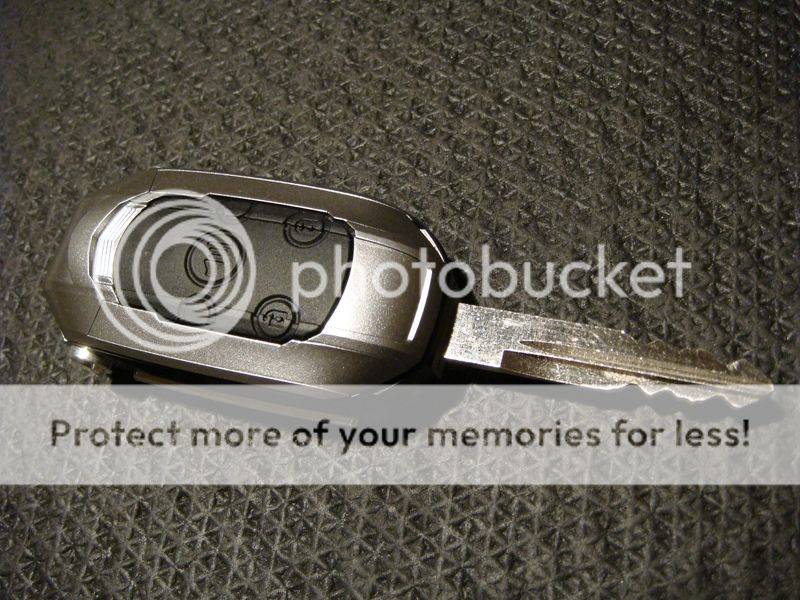 The NEW GT Key! All in one Key and Remote fob. | The Ford GT Forum